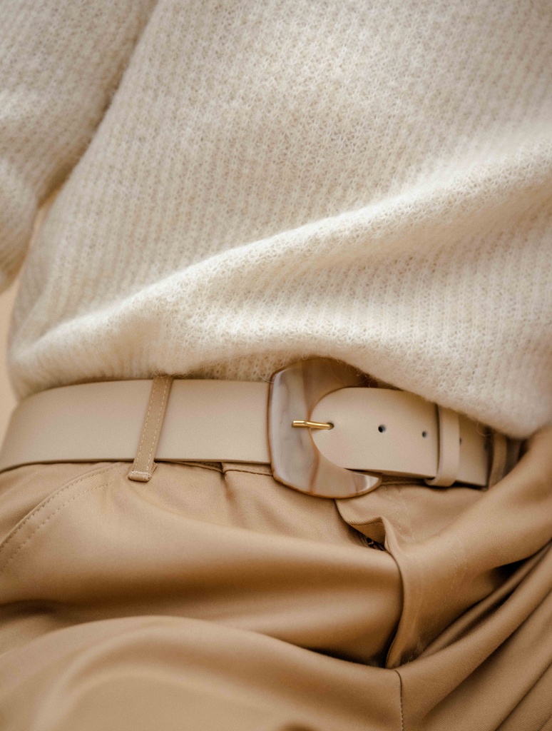 River Beige - Flat sandals with thin straps in beige leather and chunky ...