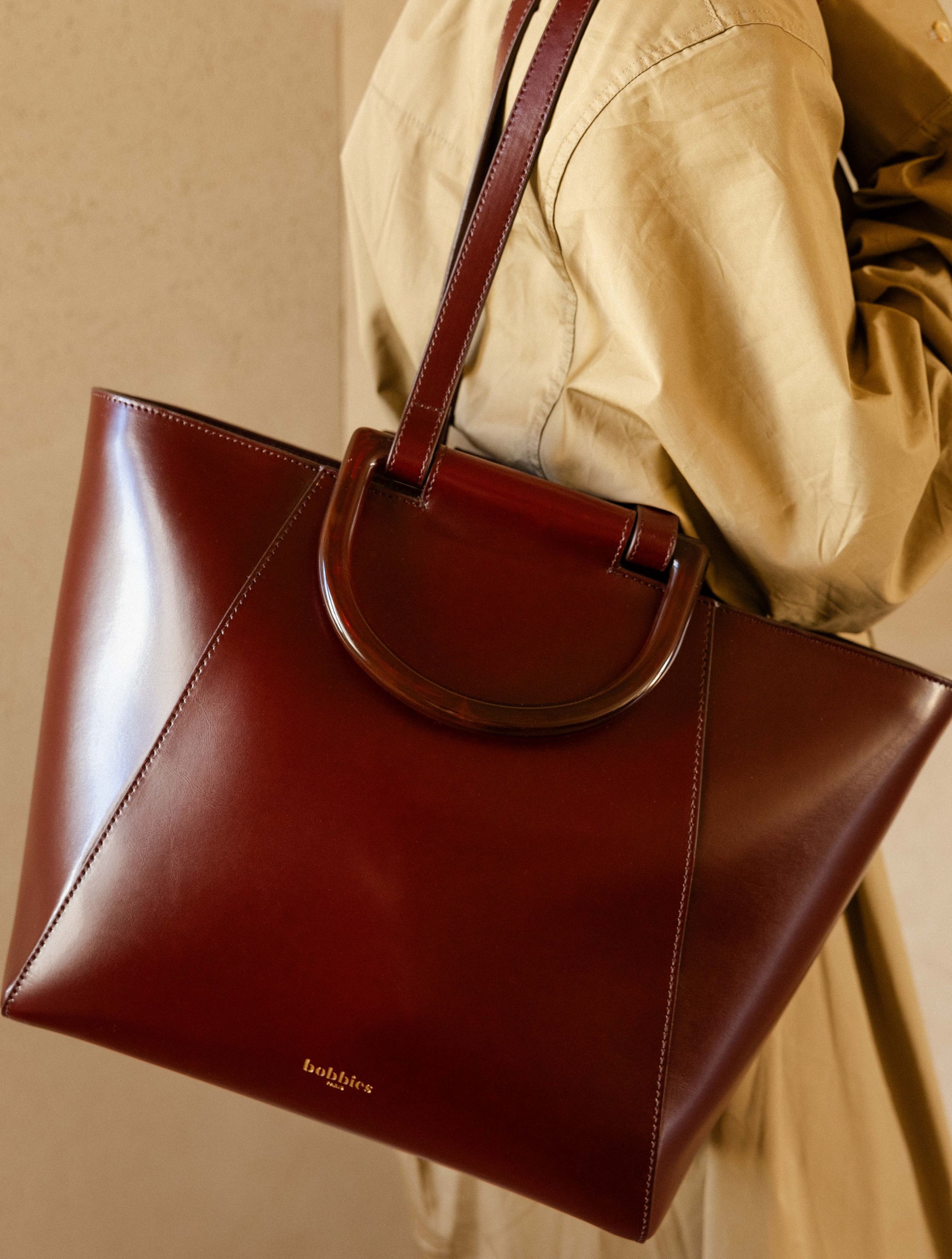 Navigli - Tote bag with acetate handles in burgundy leather