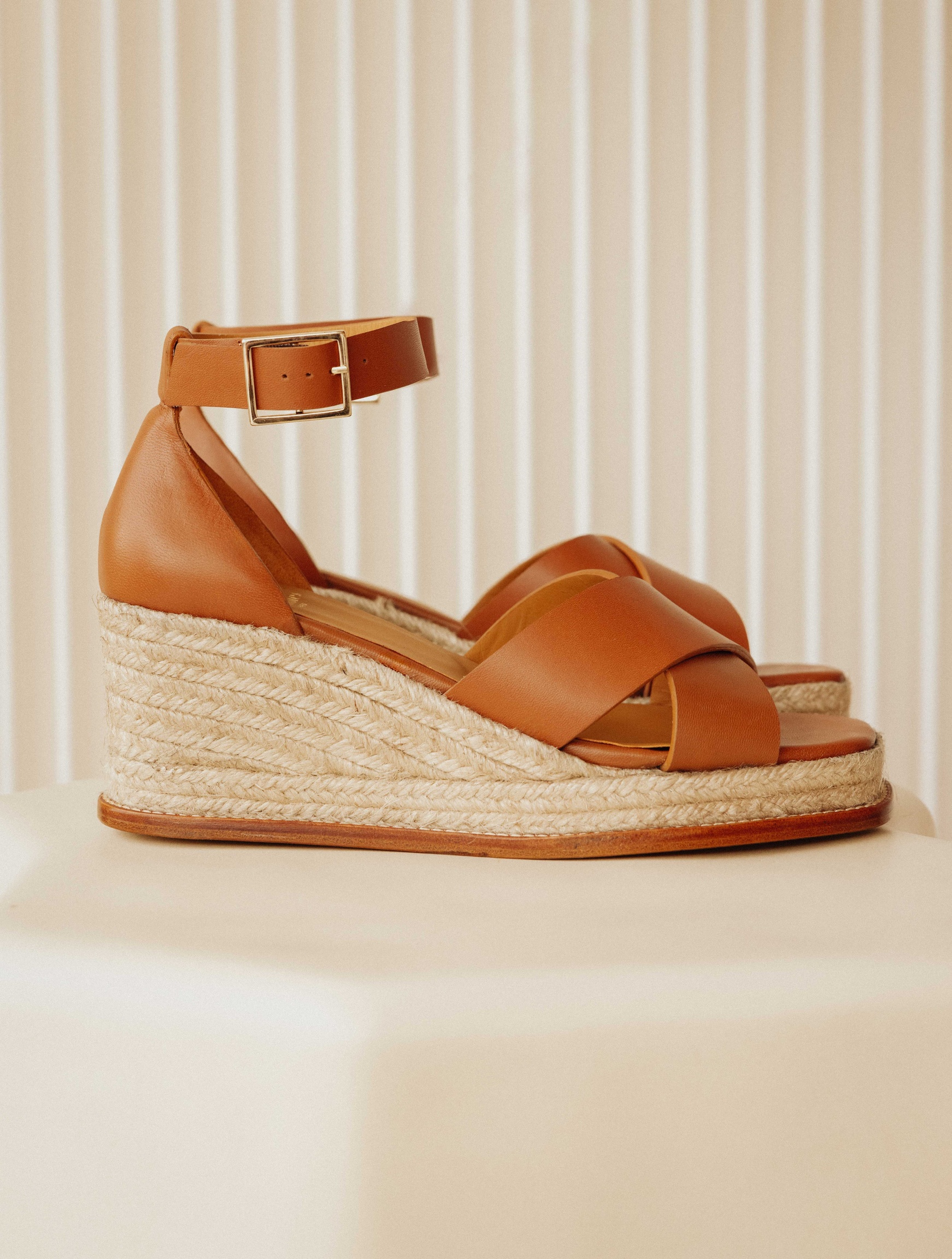 Angie Camel - Wedges espadrilles in camel leather