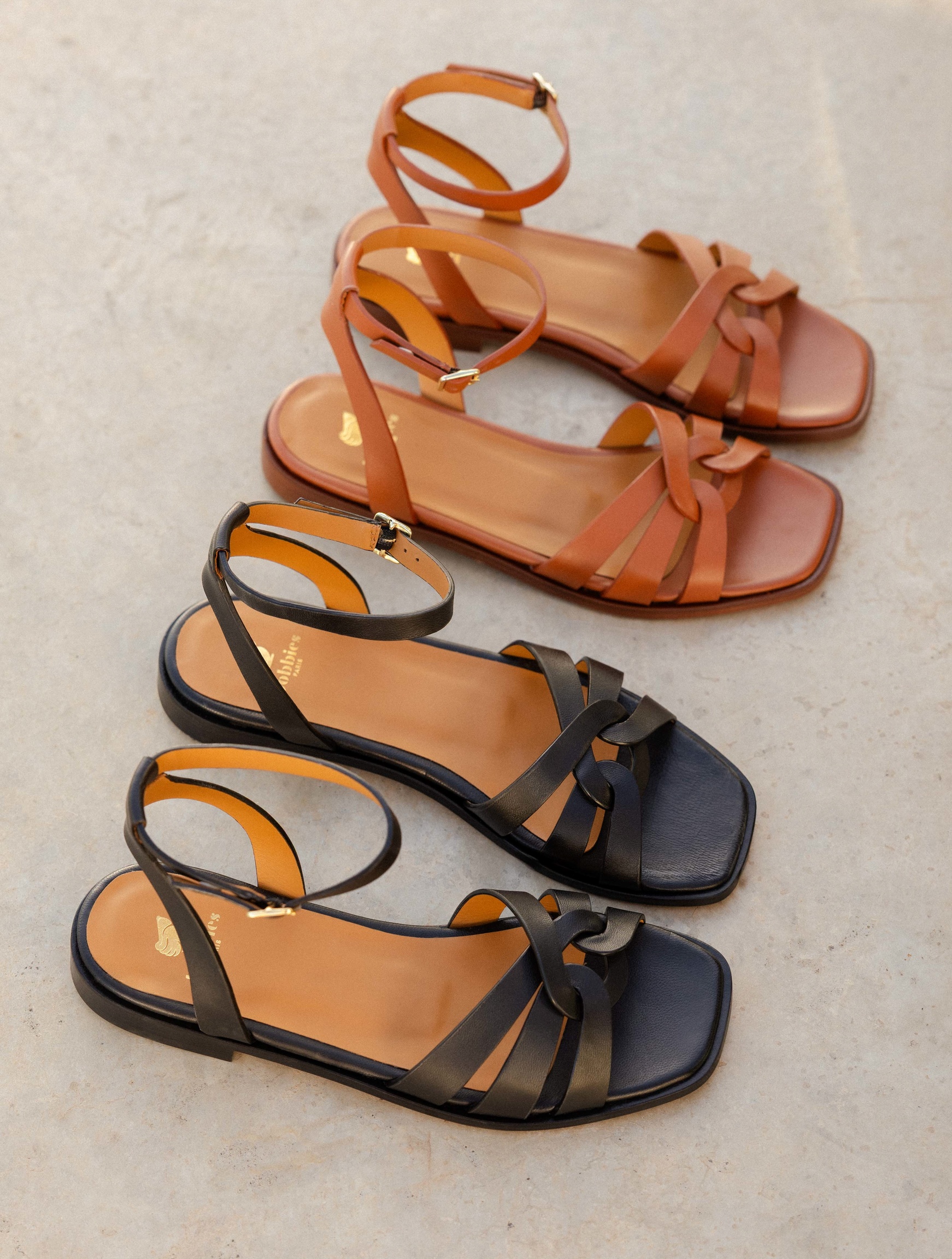 Hanaé Camel - Flat sandals in camel lamb leather with intertwined front ...