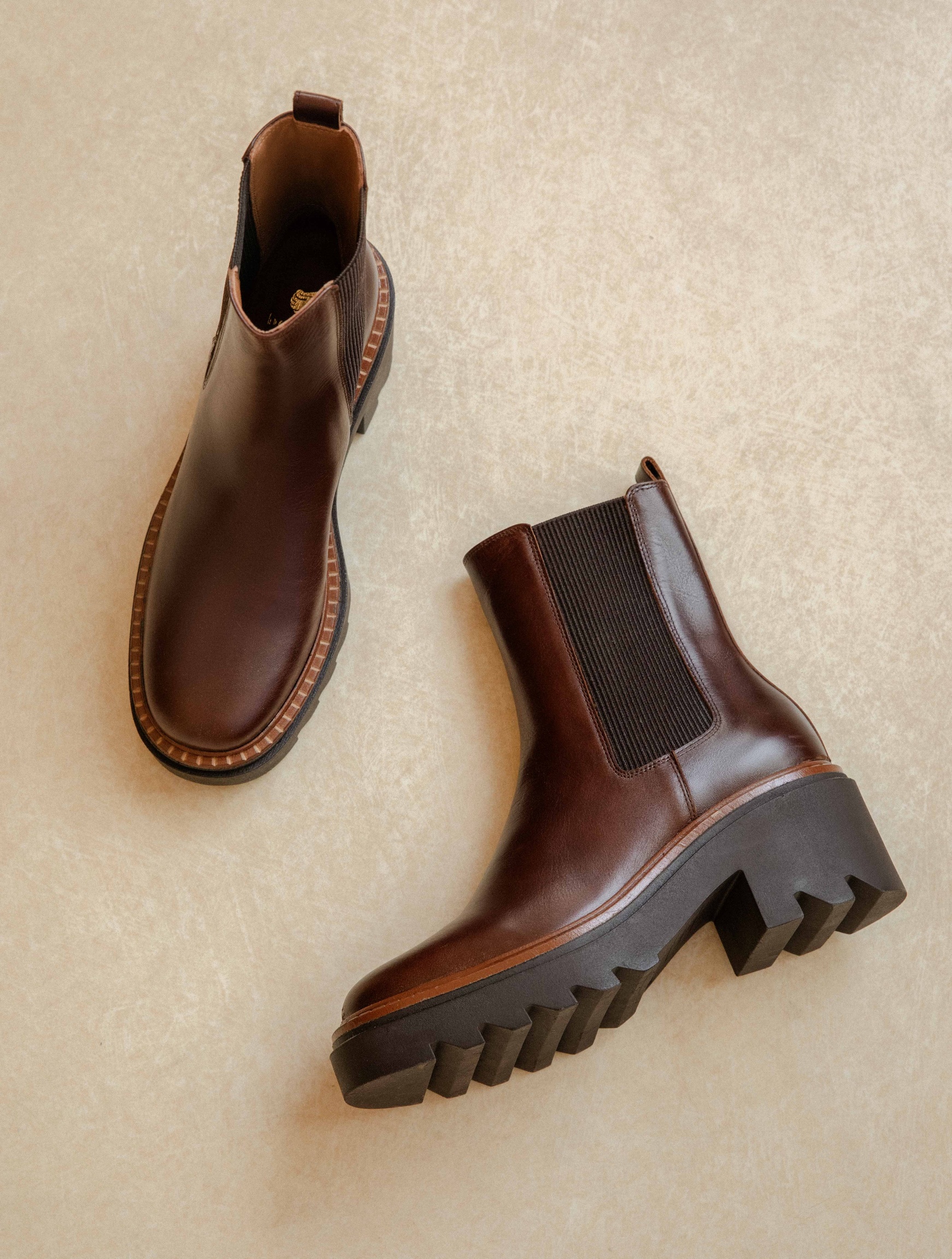 Cameron Irish Coffee - Chelsea boots with chunky sole in brown leather ...