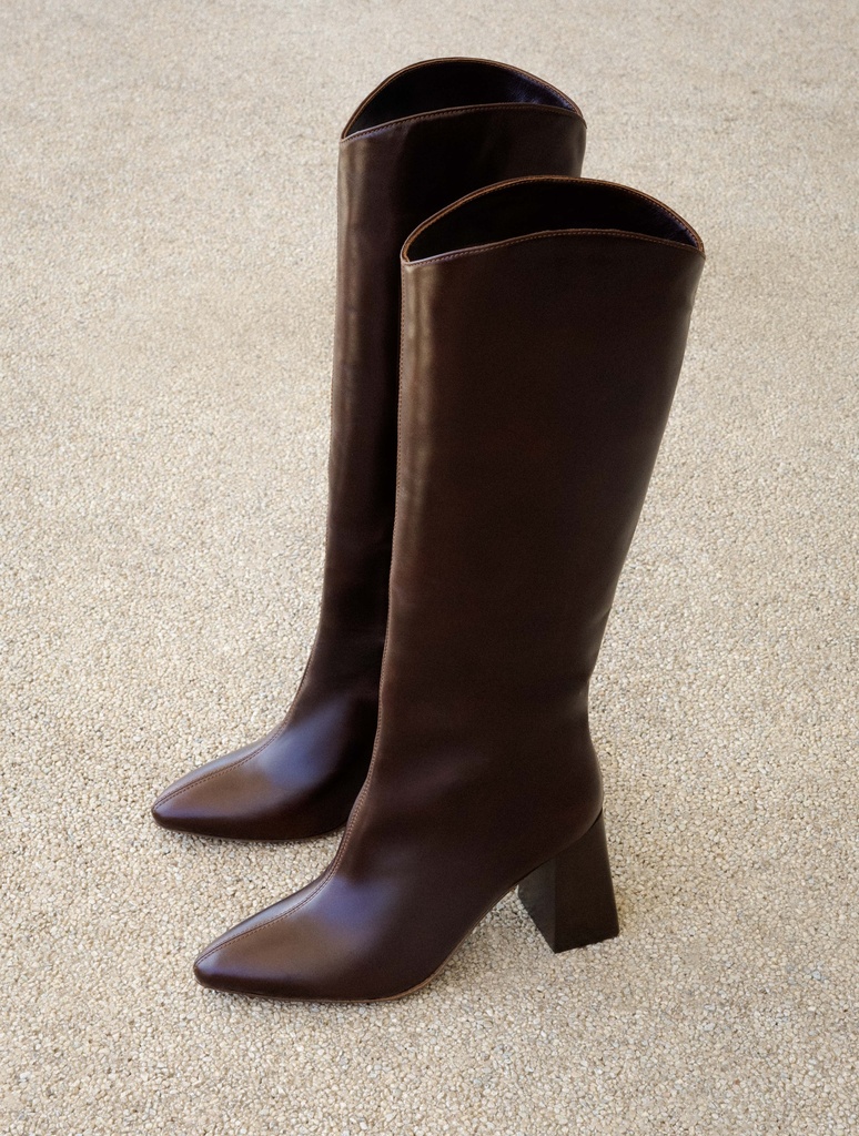 Lara Irish Coffee - Lace-up commando boots with notched soles in brown ...