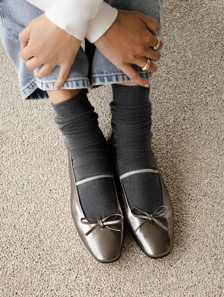 Kaïa Cosmic Silver - Square-toe ballet flats in silver laminated leather