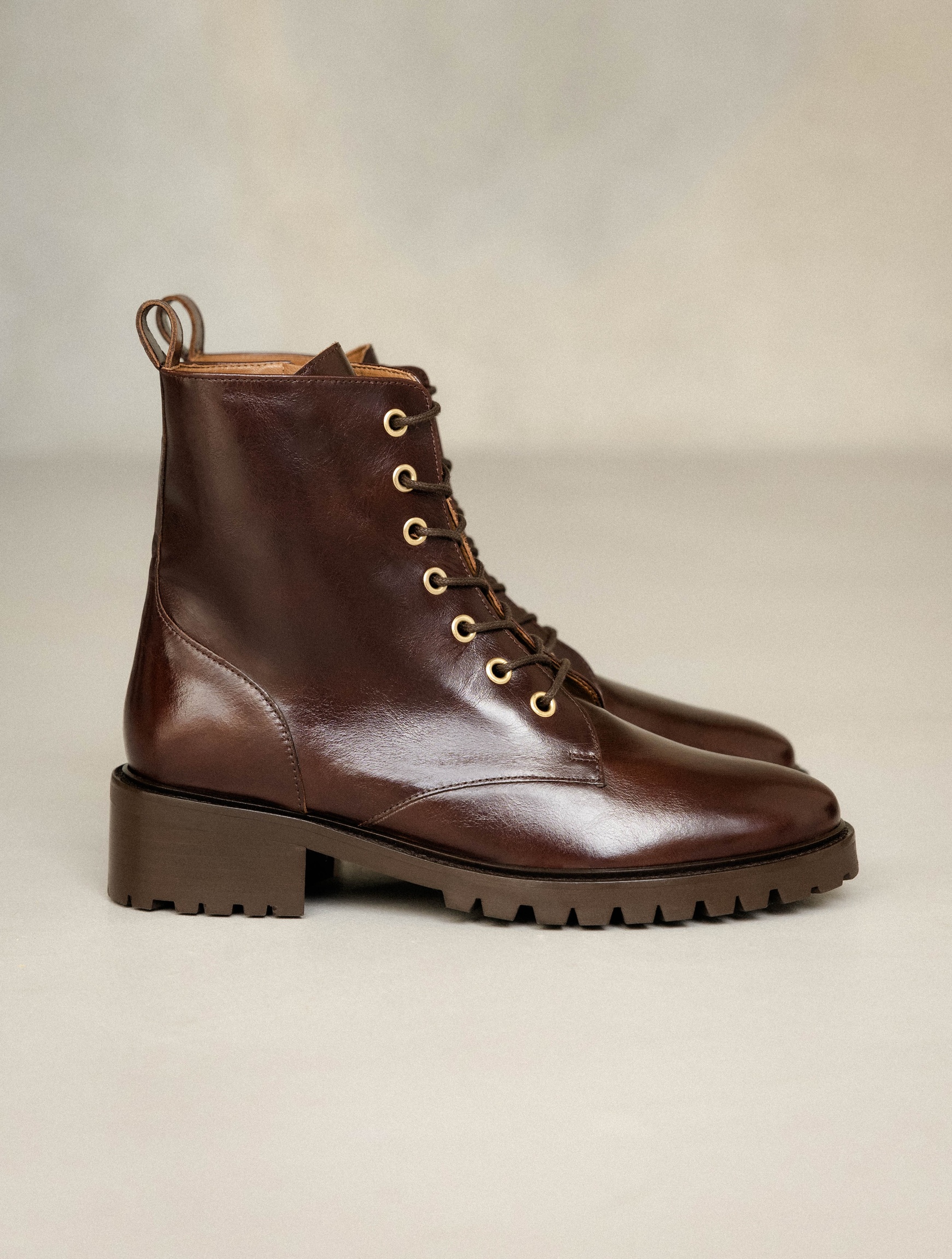 Lara Irish Coffee - Lace-up commando boots with notched soles in brown ...