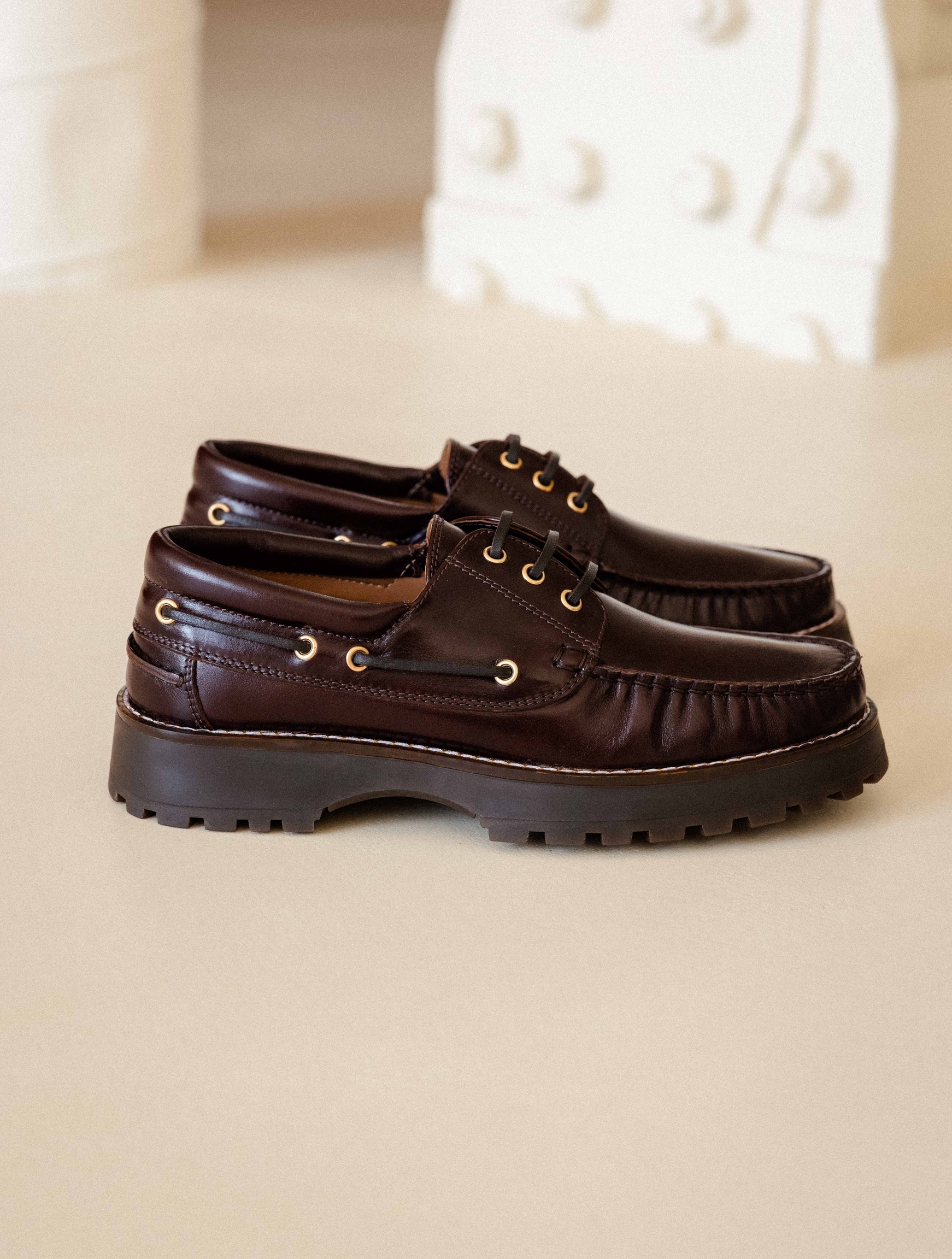 Women's brown leather lug sole boat shoes | Benthe Irish Coffee | Bobbies