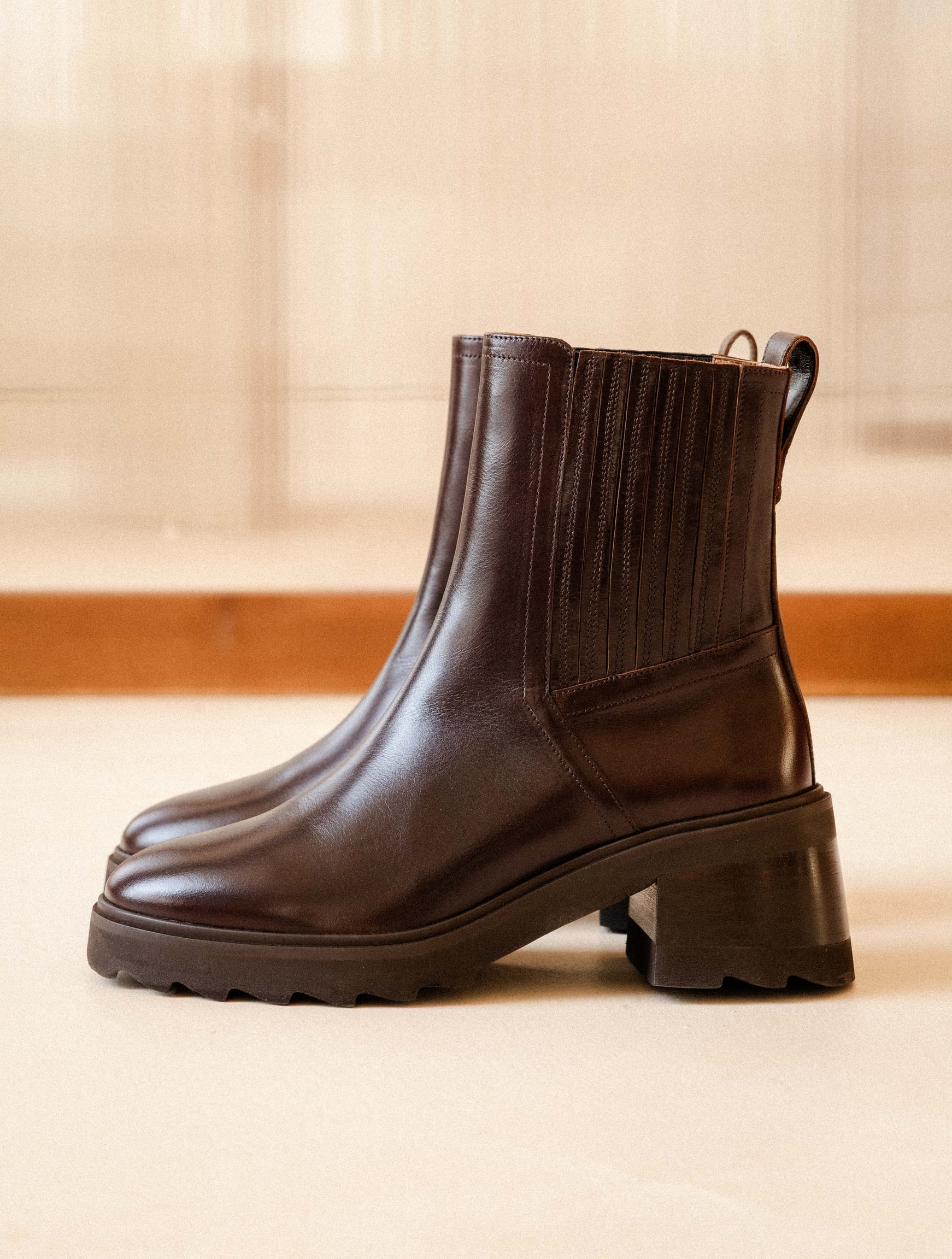 Women's black leather lug sole ankle boots | Lison Irish Coffee | Bobbies